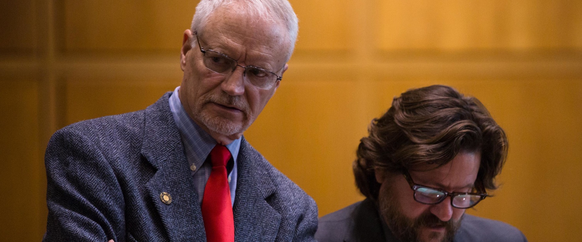 Who is the house representatives from oregon who serves on the house ...